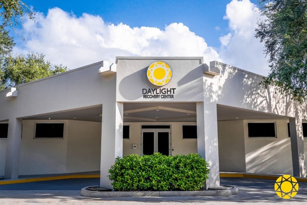 Inpatient Rehab For Addiction Daylight Recovery Center Florida